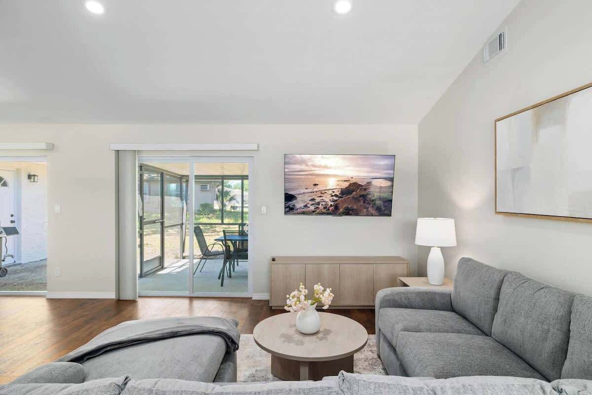 Modern 3 Bedroom Home, Wesley Chapel - Wesley Chapel, FL