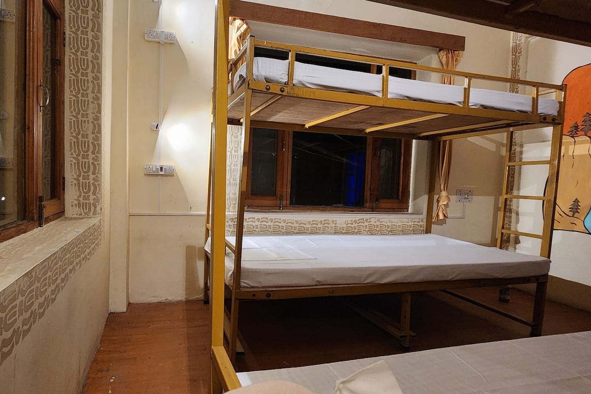 Wi-Fi de cortesia, roupa de cama