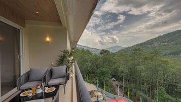 Estúdio, vista para a colina | Sala de estar