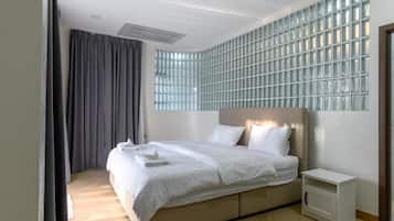 Villa, vista para a piscina | 4 quartos, Wi-fi grátis, roupa de cama fornecida