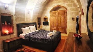 Quarto Deluxe | 1 quarto, secretária adequada para computadores portáteis