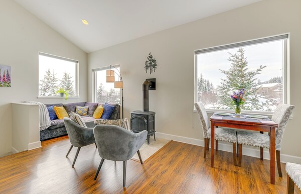 Scenic & Cozy 'Sweet Northern Comfort' In Homer! - Homer, AK