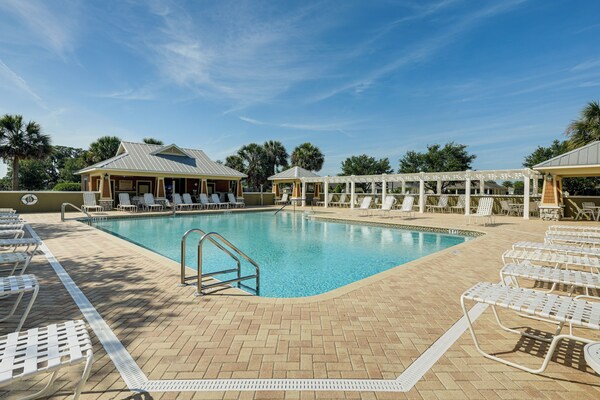 Village Of Collier Retreat W/ Golf Cart & Lanai! - Wildwood, FL