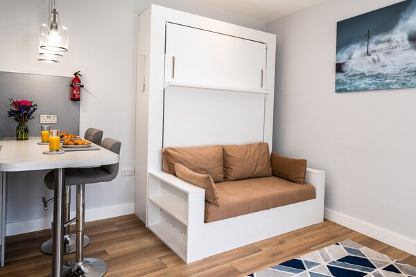 Cozy Holiday Apartment In Porthleven, No Deposit - Porthleven