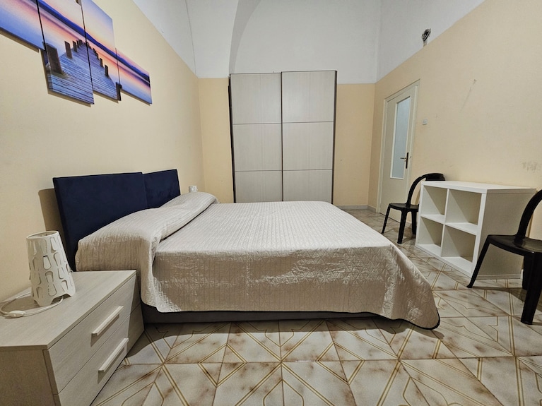 Lovely One-bedroom Apartment In The City Center - Галлиполи