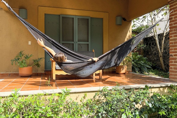 Dúplex Comfort, cozinha, vista para o jardim | Terraço/pátio interior