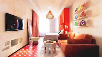 Quarto casal conforto | Frigobar, escrivaninha, espaço de trabalho para notebook