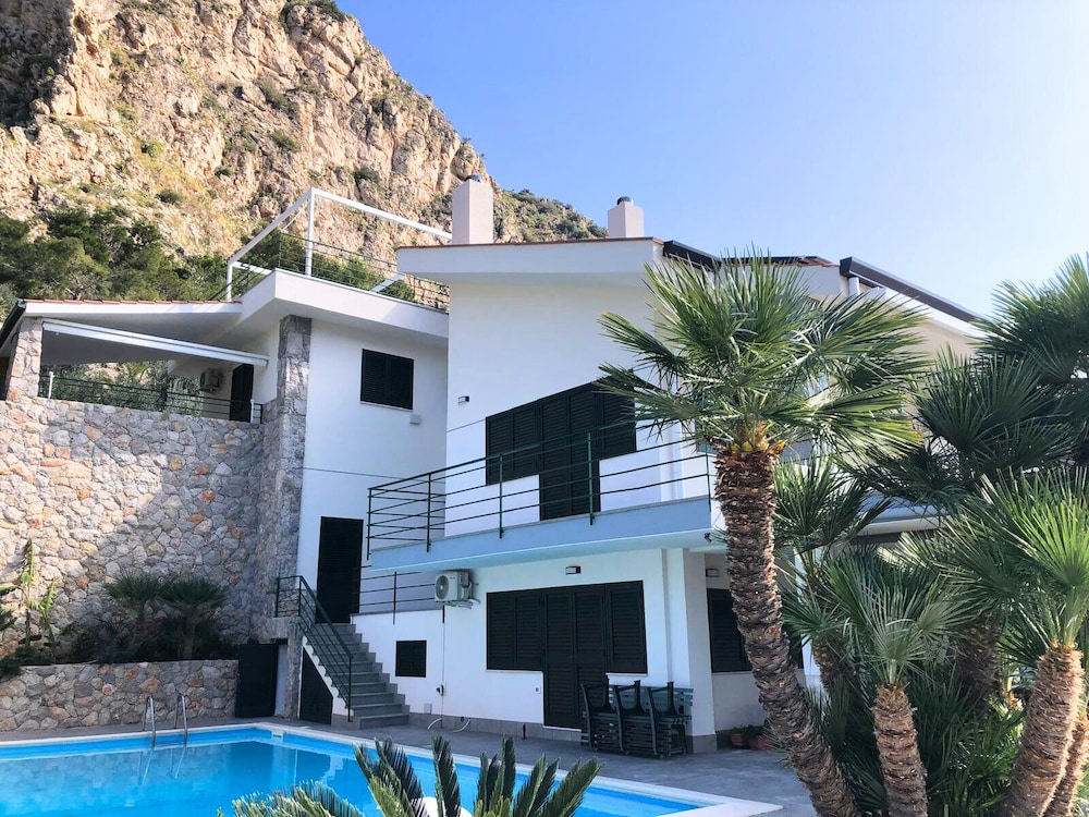 Vfh Residence Flavia Tre Piscine - Santa Flavia