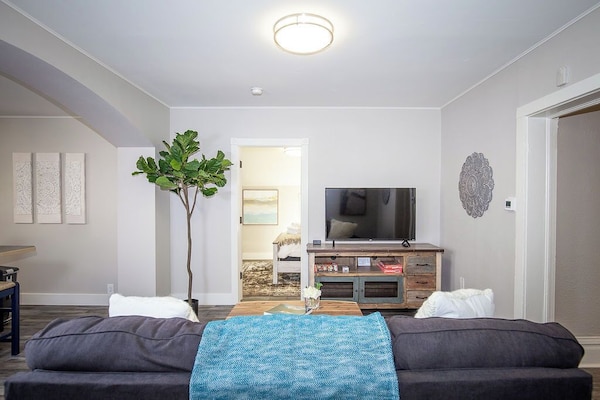 Greeley Station Unc Retreat W/ Fire Pit & Bikes - Greeley