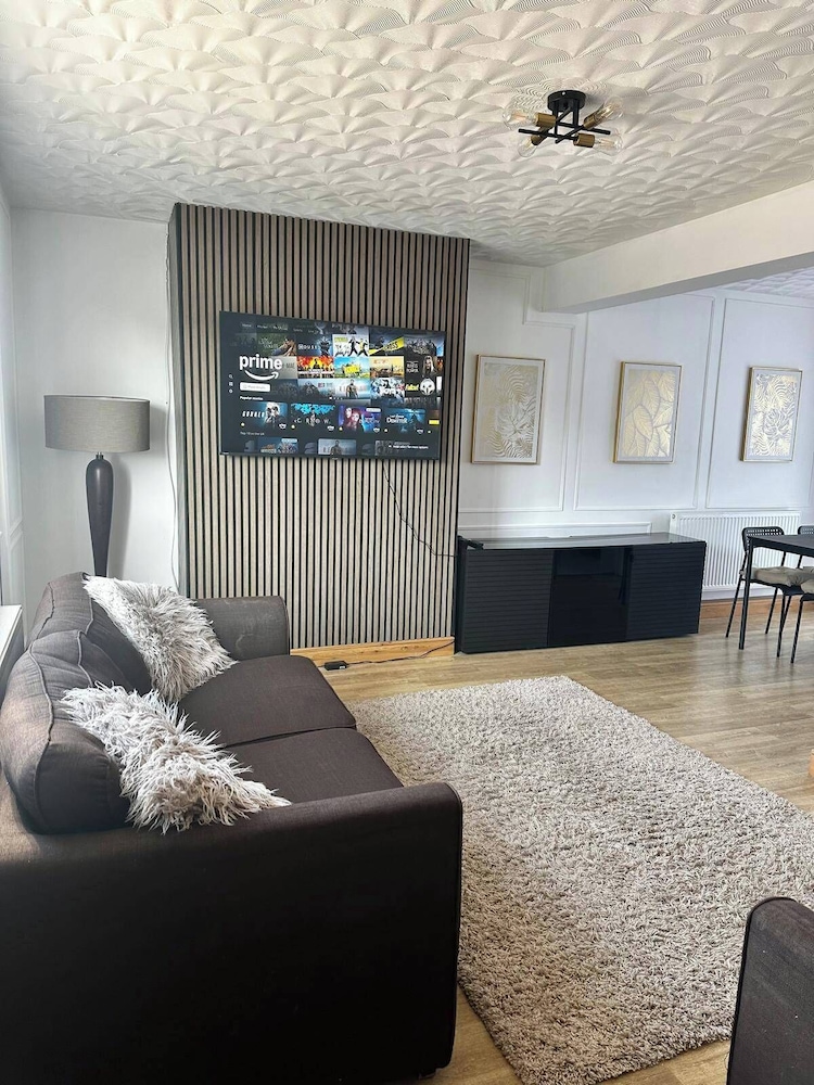 Hartlepool - House - Sleeps 5 - Parking - Hartlepool
