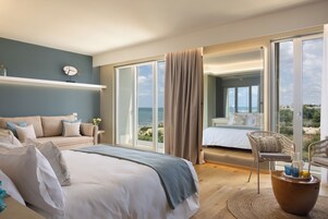 Edredões de penas, cofre com capacidade para portátil 