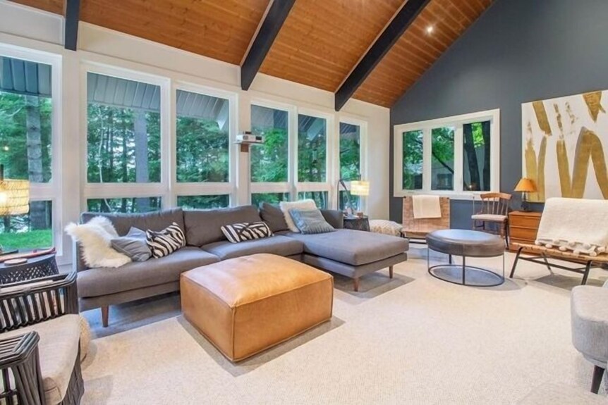 Château Dans Les Bois - Kawartha Lakes