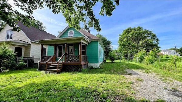 Locust Housing - Mount Zion, IL