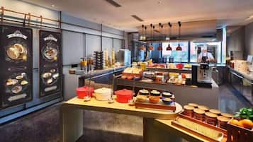 Café da manhã com buffet todos os dias mediante uma taxa