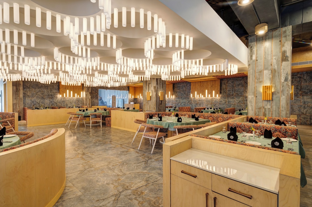 The Parterre - Sg Highway Ahmedabad - Ahmedabad