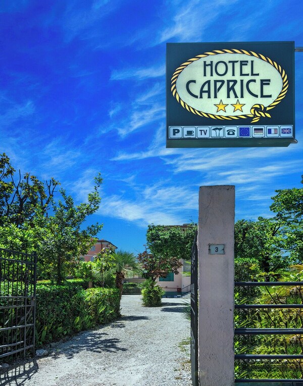 Hotel Caprice - Massa