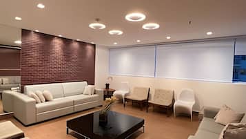 Apartamento Básico | Lobby
