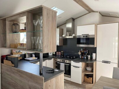 Findhorn Lodge - Peaceful - Pets - Sleeps 4