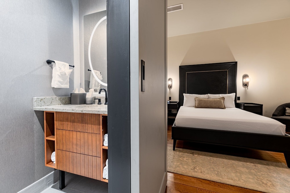 The Mayfair - 메타리