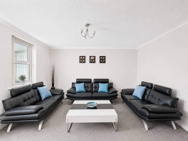 Oakwood House 6 Bed 11 Sleeps Garden-free Parking - Leicester