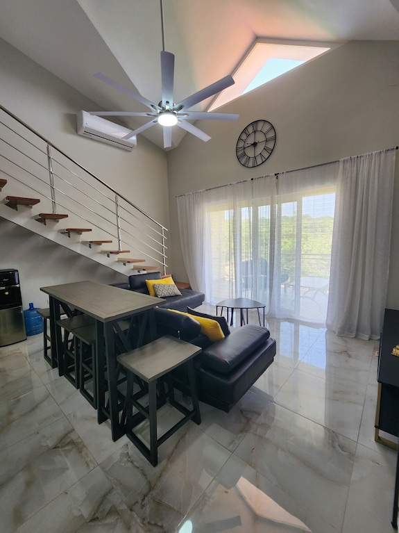 Charming 2-bedroom 2-store Penthouse In Hispaniola Hillside Condos, Sosua - Sosúa