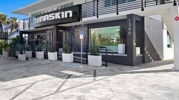 Apartamento em Condomínio Fechado, 1 cama king-size e sofá-cama (Crescent Shore 201) | Exterior