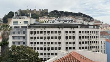 Apartamento clássico, banheiro privativo, vista para a cidade (Rossio Terrace) | Fachada