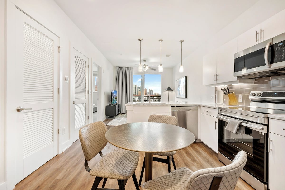 Apartamento superior, 1 quarto | Área de estar