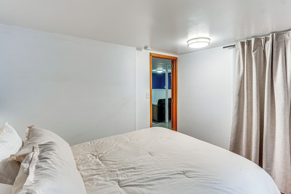 Home: 2 Mi to Thayer Gate at U.S. Military Academy - Highland Falls | Vrbo