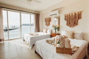 Loft, 2 camas de casal, vista para o oceano | 1 quarto, cofre no quarto, com mobília individualizada 