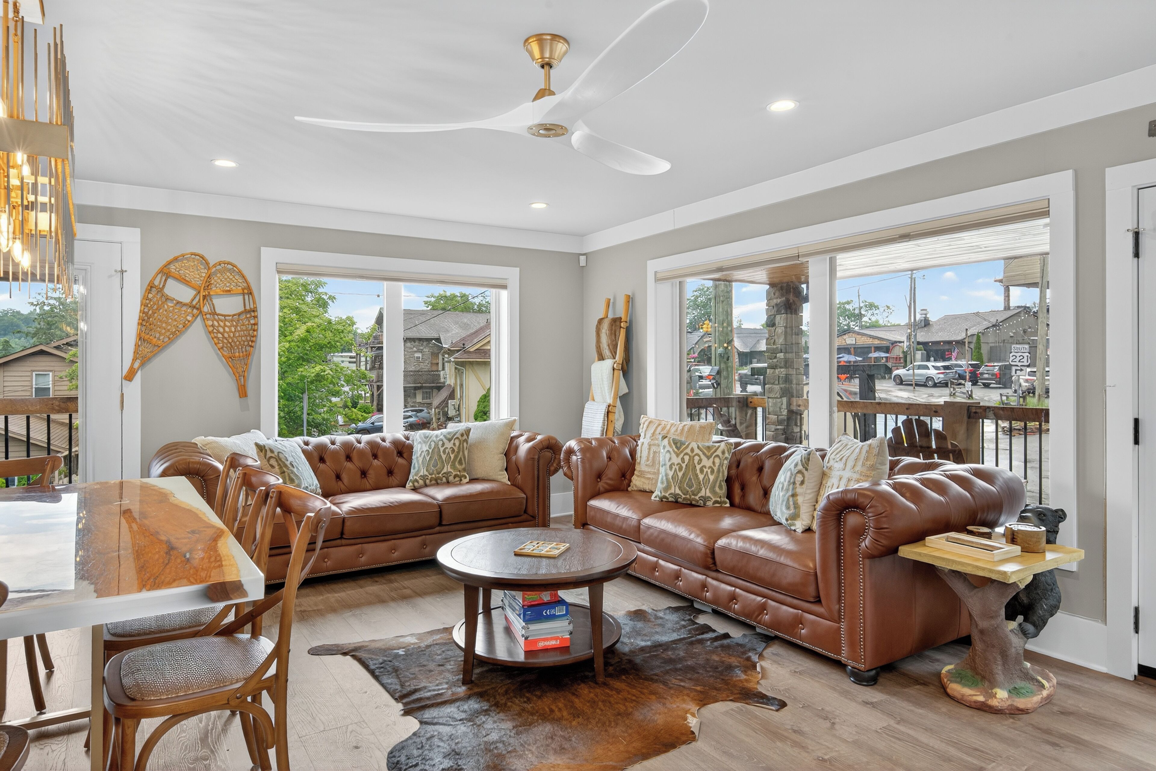 5 Bedroom Luxury Home Located On Main Street In Downtown Blowing Rock! - Boone, NC