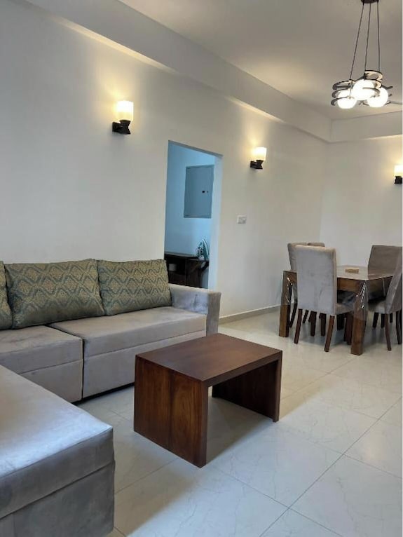 Modern Condo In The Heart Of Colombo City, Minutes Away From Wellawatte Beach - Colombo