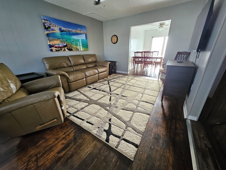 Less Than 5 Mins From Fort Sill - Sleeps 8 - Lake Lawtonka, OK