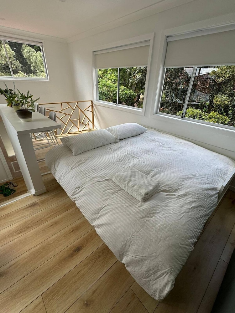 The Wyong River House-Pool/Fishing/Kayak/Fireplace - Wyong | Vrbo