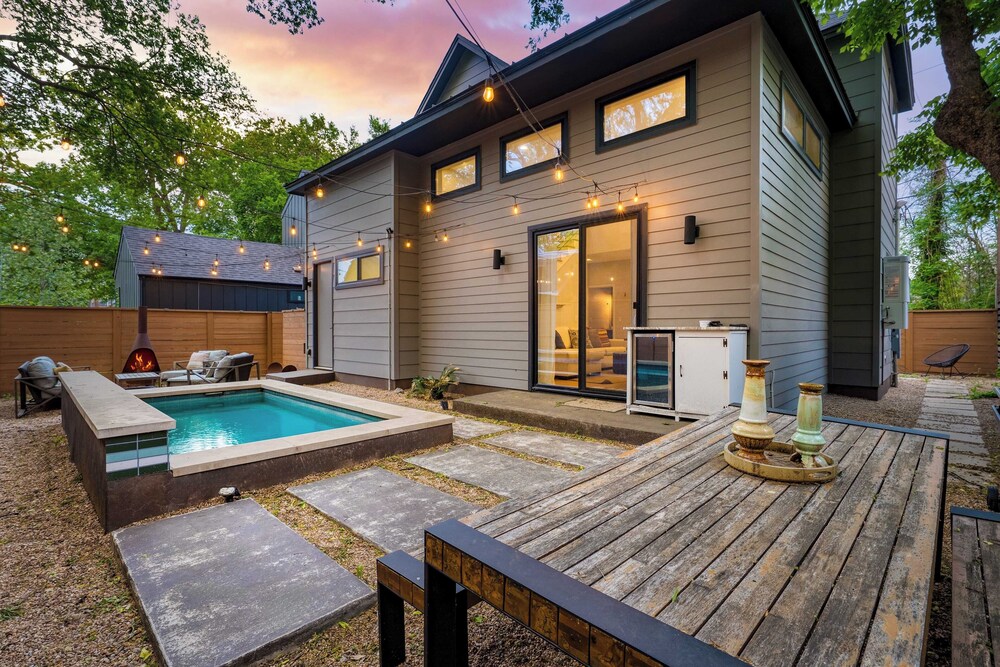 Private Pool, Firepit, Patio Steps To East Austin Dining, Music, Art, Murals - Austin, TX