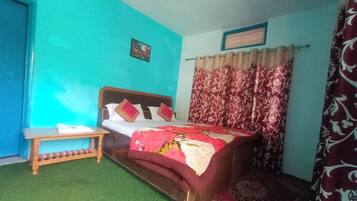 Quarto Individual Clássico, varanda, vista para a colina | Wi-fi grátis