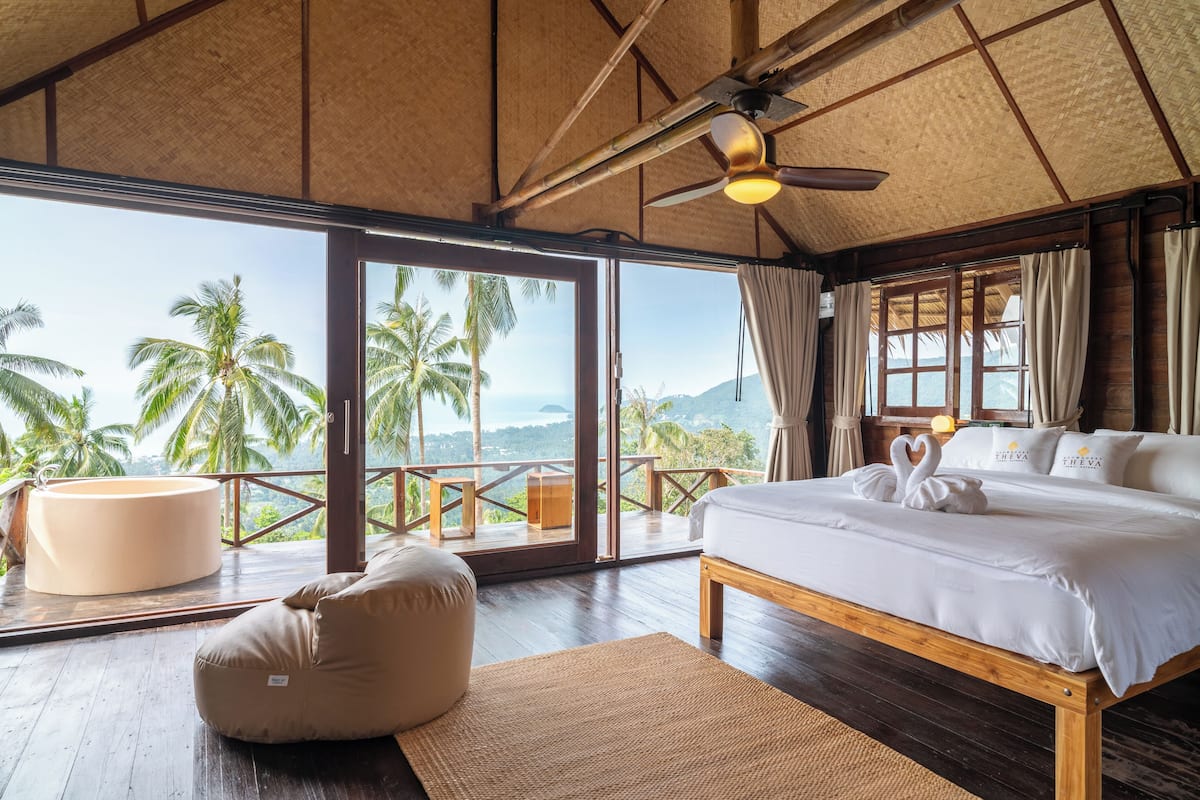Quarto Duplo Deluxe, vista para o mar | Roupa de alta qualidade, berços/camas para crianças grátis