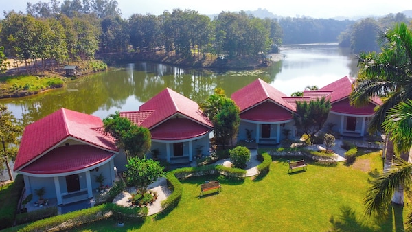 Noune Resort - Assam