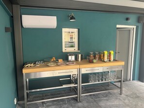 Pequeno-almoço completo diário incluído 
