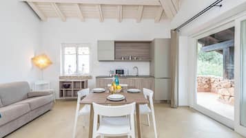 Apartamento Familiar, 2 quartos, micro-ondas (Rotondo Dream Suite 1) | Restaurantes