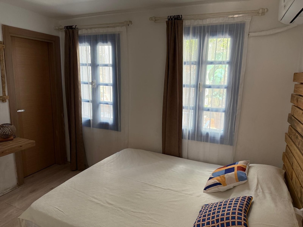 Gül Hanım Konağı - Alaçatı