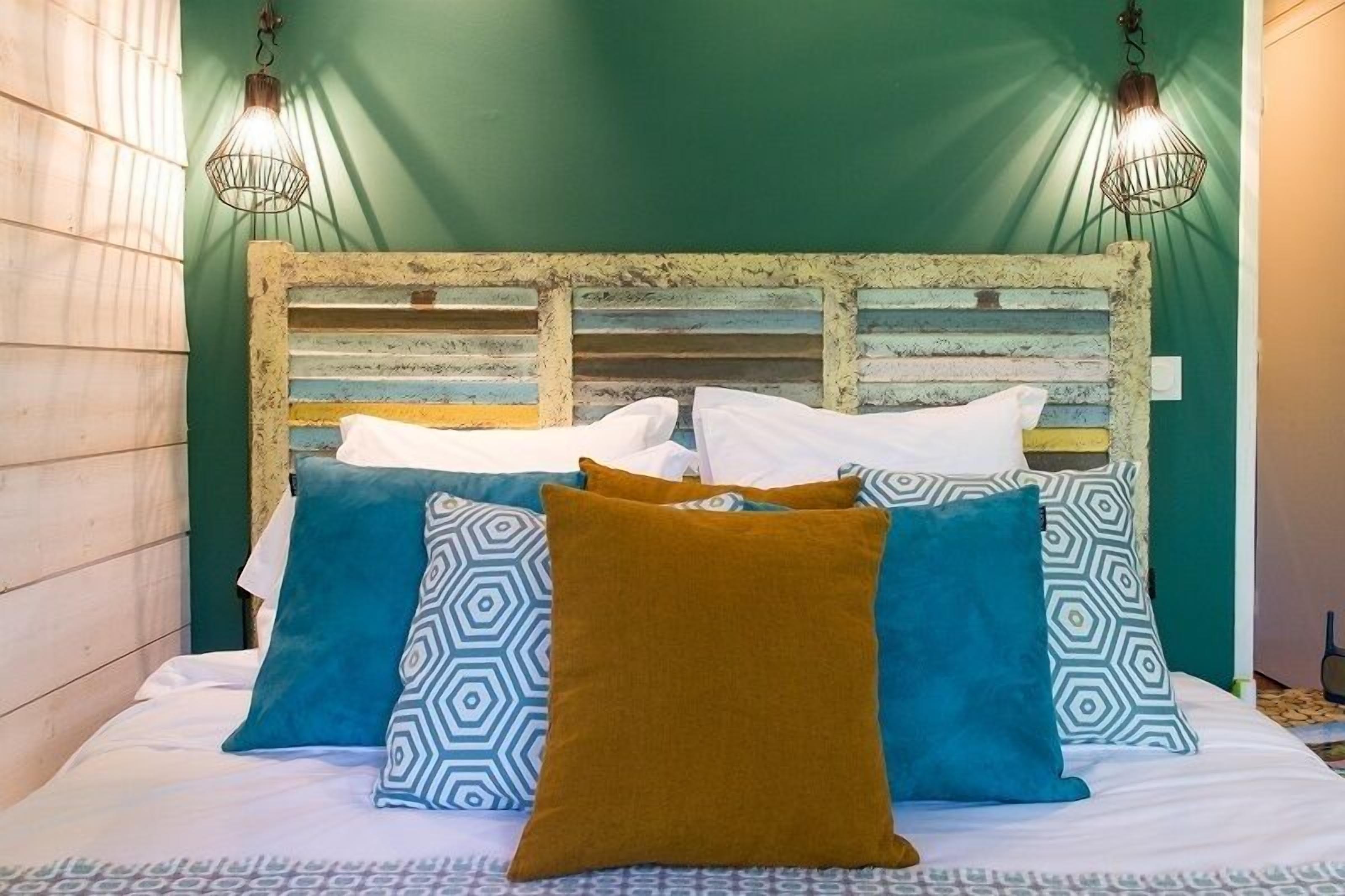 The Cabin Perched In The Trees From 2 To 4 People - Pont-Aven