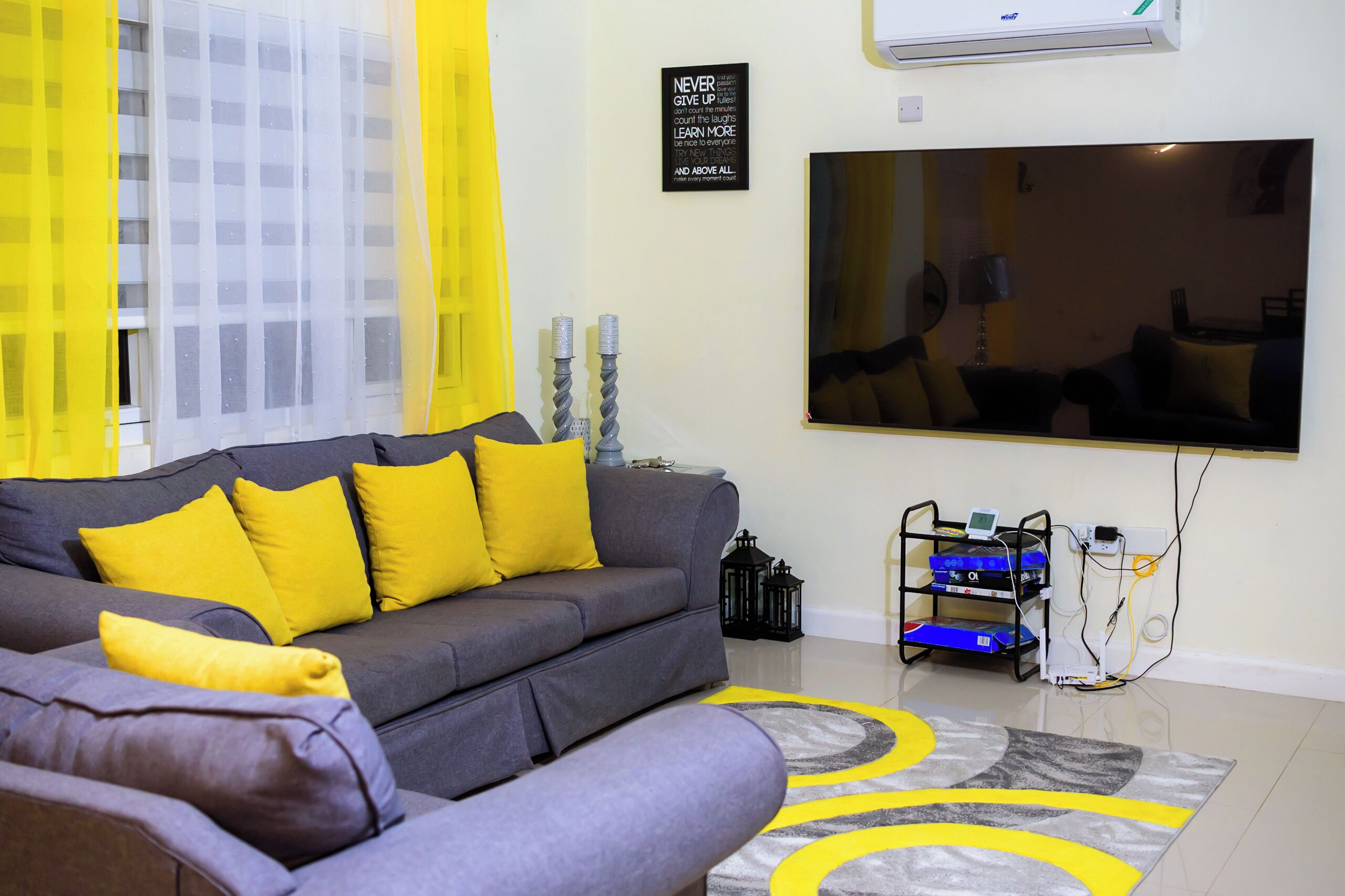 3-bedroom Penthouse In Portmore. Pool And Beach Access. Centrally Located - Kingston