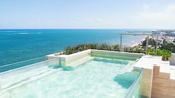 2 piscinas externas