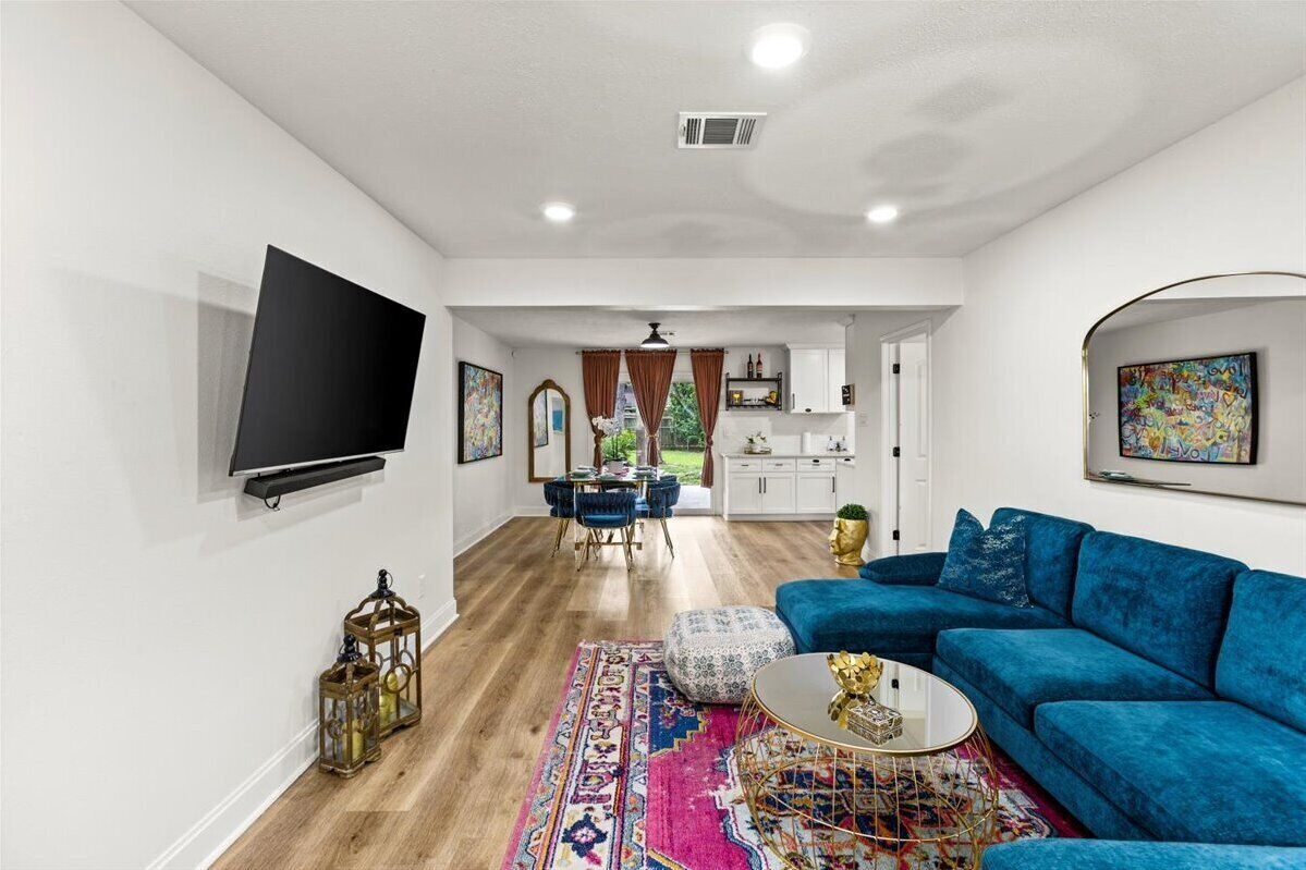 Spacious 4-bedroom House With Ac, Wifi, Houston Hideaway 10 Min To Nrg - Pearland, TX