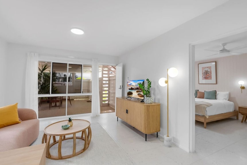 Tropicana Boutique Hotel - 3 - Cairns