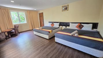 Suite Nobre | 1 quarto, minibar, secretária