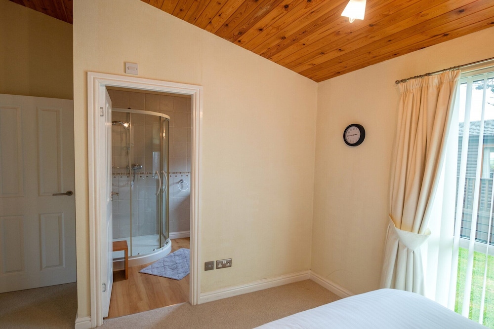 Lodge on Rame Peninsula near Freathy Beach - Saint John | Vrbo