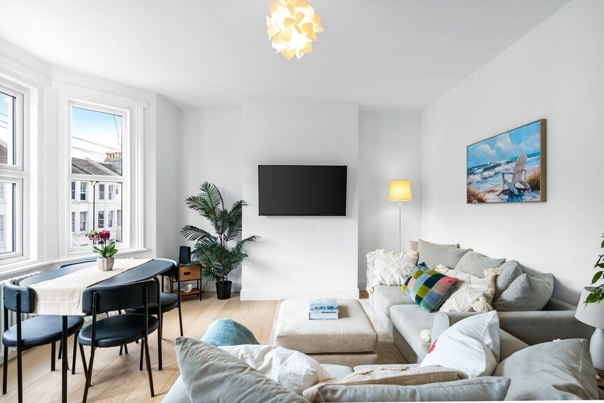 Design-led 3br Flat | Space, Style & Seaside - Hove