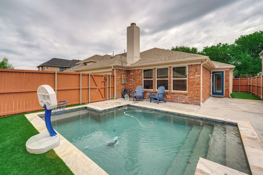 Swim, Game, Relax & More: Family Getaway In Frisco - Frisco, TX